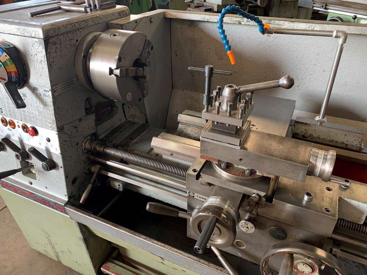 Used Machine - Colchester Triumph 2000 Centre Lathe (11409) - TH ...