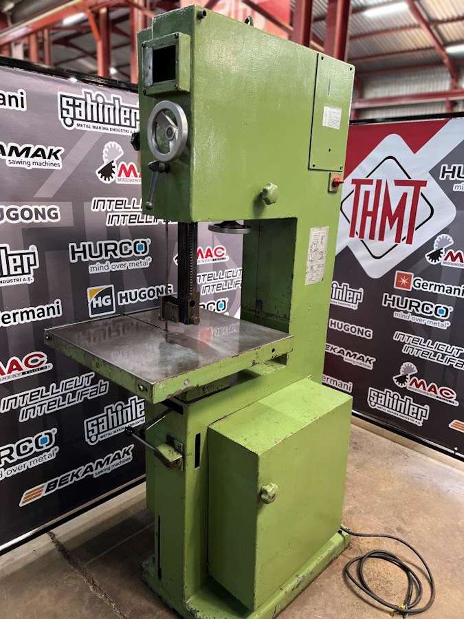 Used Machine - Kolle ST40 Vertical Band Saw (12519) - TH Machine Tools