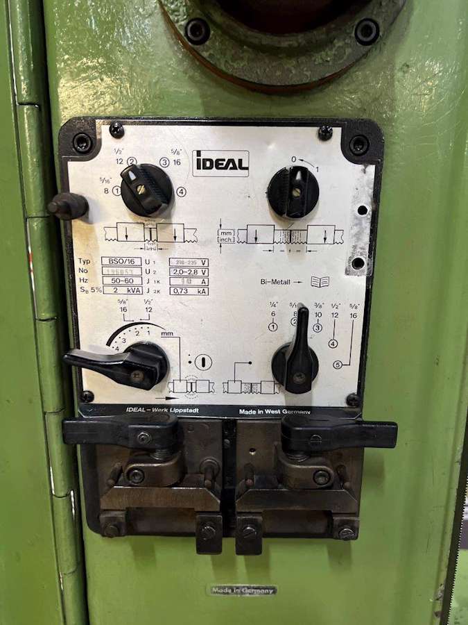 Used Machine - Kolle ST40 Vertical Band Saw (12519) - TH Machine Tools