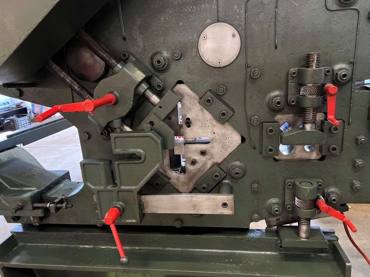 Used Machine - Omes CEU-T80 Mechanical Cropper (12846) - TH Machine Tools