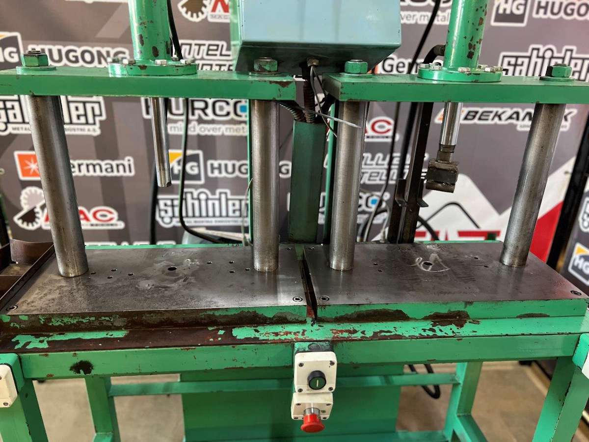 Used Machine - Double Hydraulic Press (12466) - TH Machine Tools