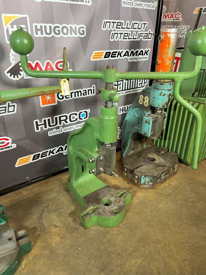 Used Machine - FJ Edwards 2A Fly Press (13155) - TH Machine Tools