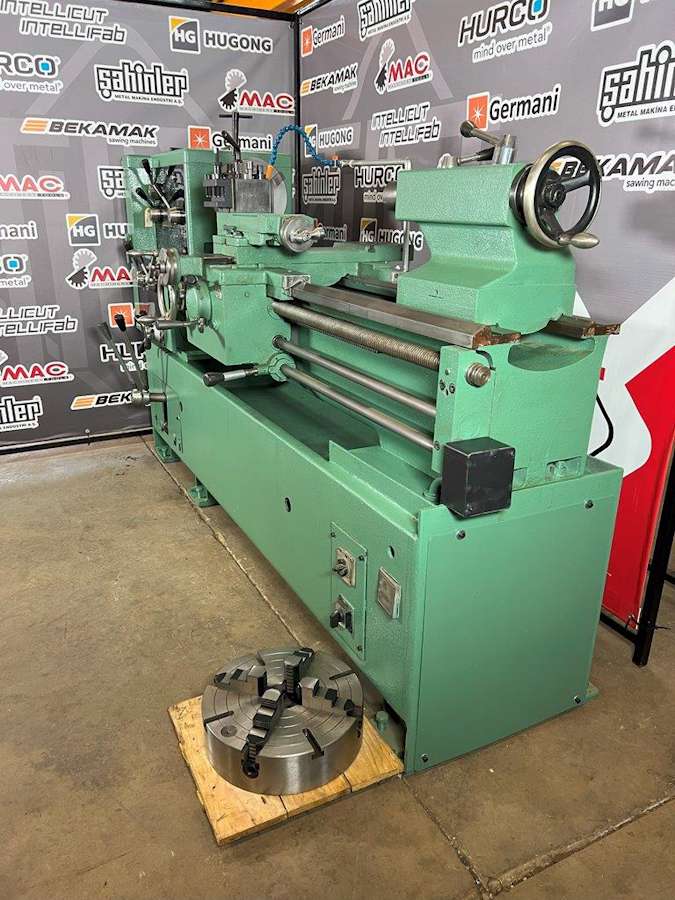 Used Machine - Voest Apollo 420 Centre Lathe (12780) - TH Machine Tools