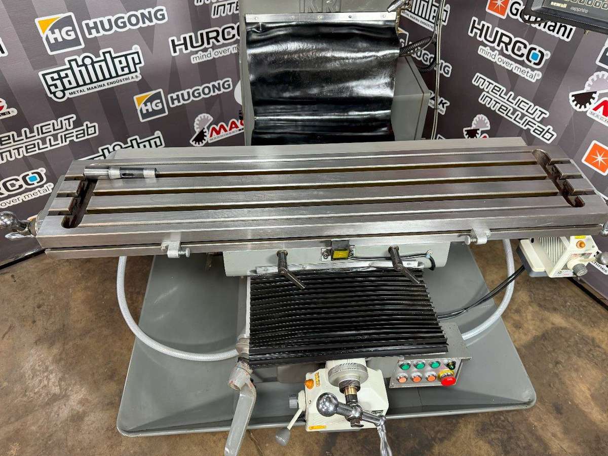 Used Machine - King Rich KR-V2000 Turret Milling Machine (13858) - TH Machine Tools