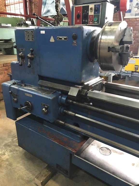 Used Machine - Tos SN71B Centre Lathe (9541) - TH Machine Tools