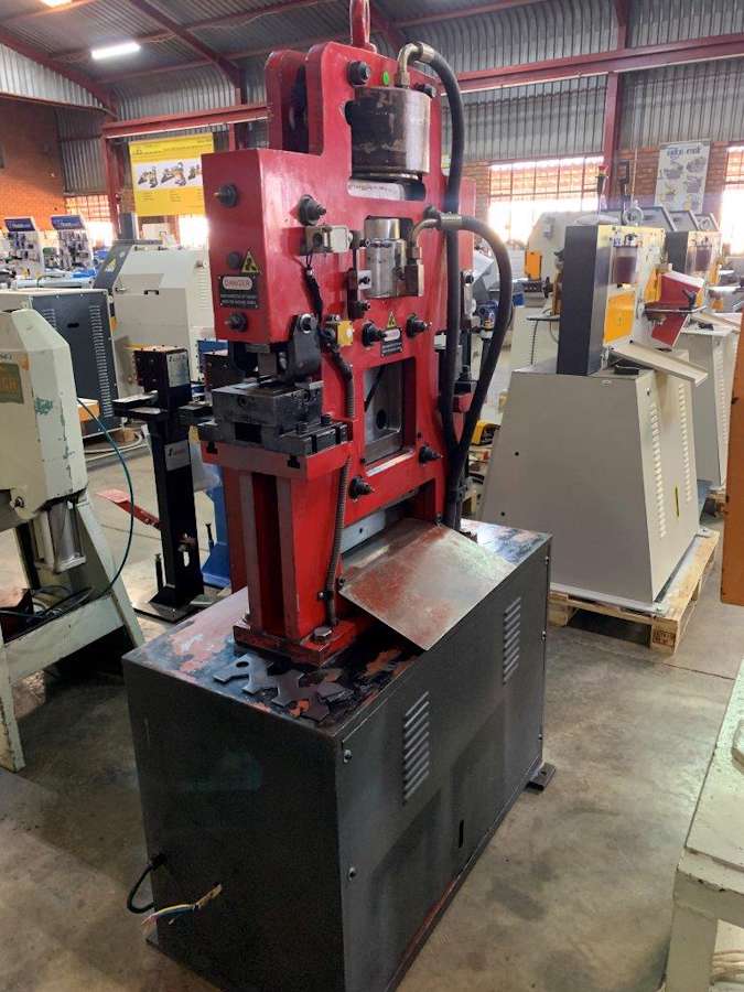 New Machine - Germani Q35Y-12 Hydraulic Cropper (11263) - TH Machine Tools