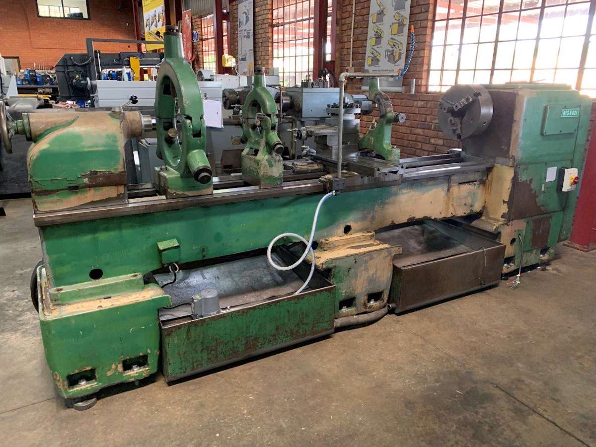 Used Machine - Morando PA35 Centre Lathe (11637) - TH Machine Tools